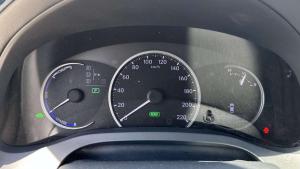Grey Lexus CT 200h 2012 in Vilnius, with an engine capacity of 1.80 L and mileage of 213 thousand km for 8100 €, photo 11 on AUTOMOTO.COM.LV