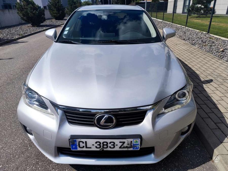 Серый Лексус CT 200h 2012 в Каунас, объемом двигателя 1.80 л и пробегом 270 тыс. км за 7850 €, фото 3 на AUTOMOTO.COM.LV
