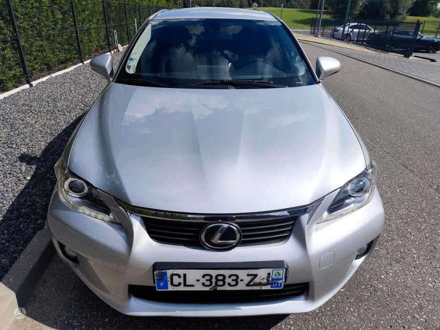Серый Лексус CT 200h 2012 в Каунас, объемом двигателя 1.80 л и пробегом 260 тыс. км за 7850 €, фото 9 на AUTOMOTO.COM.LV