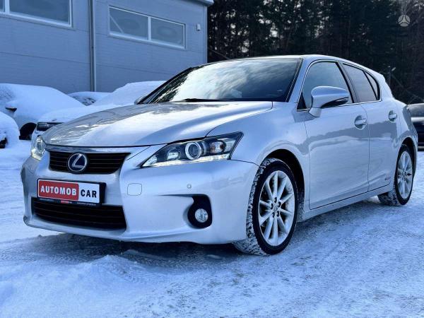 Grey Lexus CT 200h 2013 in Vilnius, with an engine capacity of 1.80 L and mileage of 159 thousand km for 9650 €, photo 3 on AUTOMOTO.COM.LV
