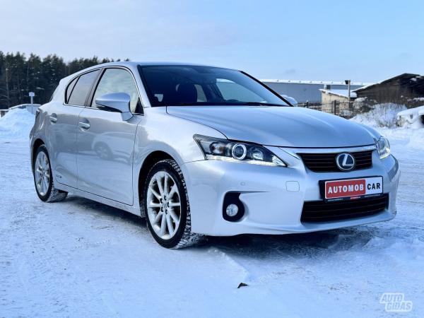 Grey Lexus CT 200h 2013 in Vilnius, with an engine capacity of 1.80 L and mileage of 159 thousand km for 9650 €, photo 1 on AUTOMOTO.COM.LV