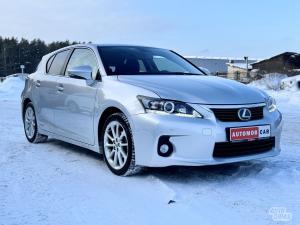 Pelēks Lexus CT 200h 2013 Viļņa, ar dzinēja tilpumu 1.80 L un nobraukumu 159 tūkst. km par 9650 €, foto  vietnē AUTOMOTO.COM.LV