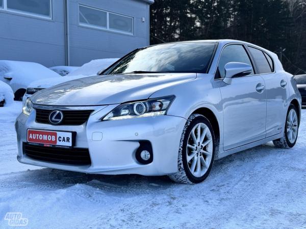 Grey Lexus CT 200h 2013 in Vilnius, with an engine capacity of 1.80 L and mileage of 159 thousand km for 9650 €, photo 3 on AUTOMOTO.COM.LV