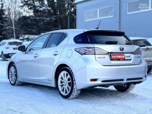 Grey Lexus CT 200h 2013 in Vilnius, with an engine capacity of 1.80 L and mileage of 159 thousand km for 9650 €, photo 4 on AUTOMOTO.COM.LV