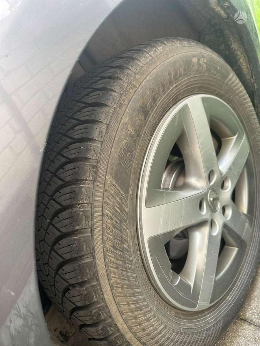 Pelēks Lexus CT 200h 2013 Kauņa, ar dzinēja tilpumu 1.80 L un nobraukumu 396 tūkst. km par 7700 €, foto 10 vietnē AUTOMOTO.COM.LV