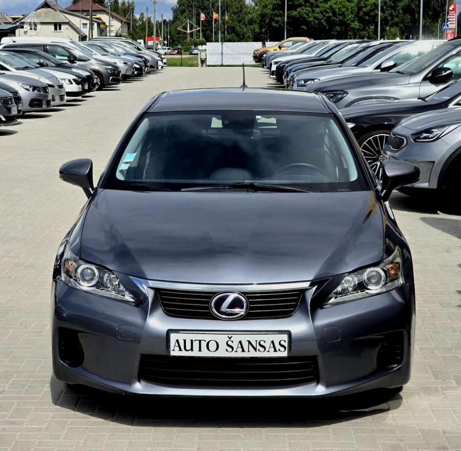 Pelēks Lexus CT 200h 2013 Tauragė, ar dzinēja tilpumu 1.80 L un nobraukumu 178 tūkst. km par 7900 €, foto 5 vietnē AUTOMOTO.COM.LV