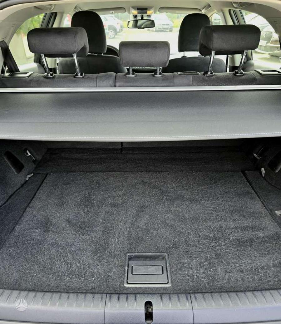 Pelēks Lexus CT 200h 2013 Tauragė, ar dzinēja tilpumu 1.80 L un nobraukumu 178 tūkst. km par 7900 €, foto 24 vietnē AUTOMOTO.COM.LV