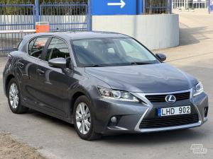 Grey Lexus CT 200h 2014 in Vilnius, with an engine capacity of 1.80 L and mileage of 336 thousand km for 8800 €, photo 6 on AUTOMOTO.COM.LV