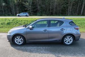 Grey Lexus CT 200h 2014 in Plunge, with an engine capacity of 1.80 L and mileage of 270 thousand km for 9200 €, photo 8 on AUTOMOTO.COM.LV