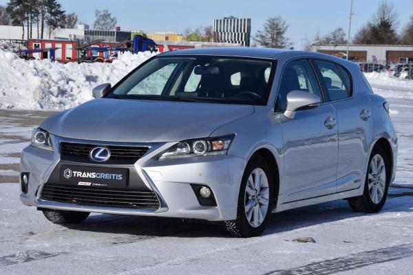 Pelēks Lexus CT 200h 2015 Viļņa, ar dzinēja tilpumu 1.80 L un nobraukumu 243 tūkst. km par 9999 €, foto 4 vietnē AUTOMOTO.COM.LV