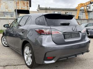 Grey Lexus CT 200h 2015 in Vilnius, with an engine capacity of 1.80 L and mileage of 195 thousand km for 11200 €, photo 13 on AUTOMOTO.COM.LV