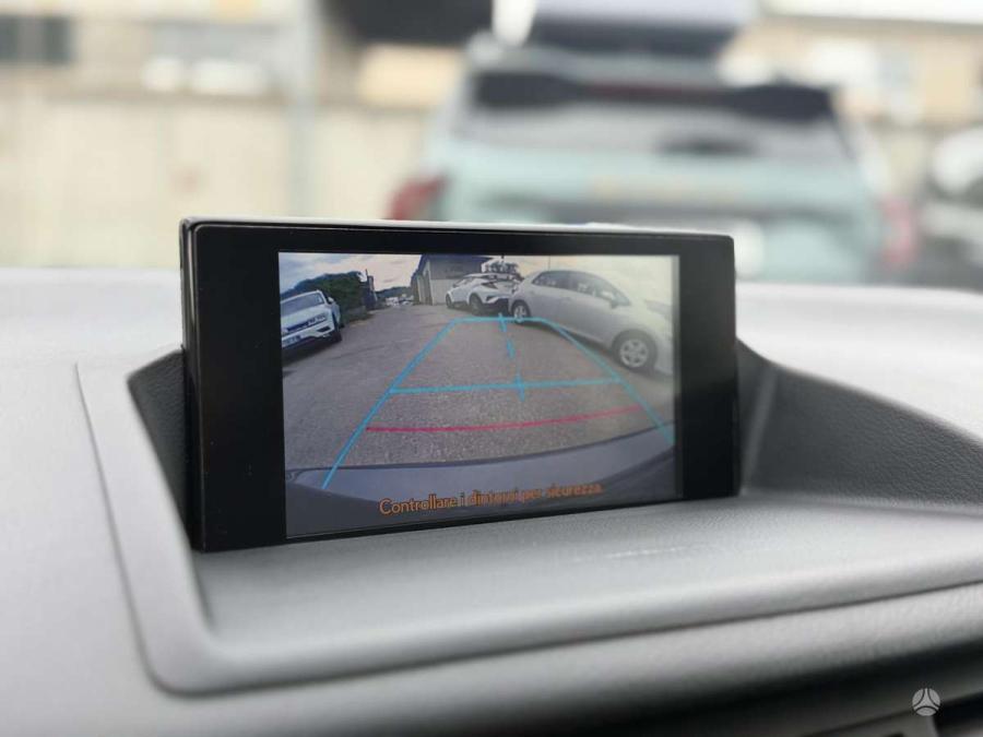 Grey Lexus CT 200h 2015 in Vilnius, with an engine capacity of 1.80 L and mileage of 195 thousand km for 11200 €, photo 22 on AUTOMOTO.COM.LV