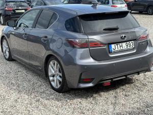 Grey Lexus CT 200h 2015 in Kretinga, with an engine capacity of 1.80 L and mileage of 108 thousand km for 12499 €, photo 9 on AUTOMOTO.COM.LV