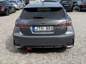 Grey Lexus CT 200h 2015 in Kretinga, with an engine capacity of 1.80 L and mileage of 108 thousand km for 12499 €, photo 10 on AUTOMOTO.COM.LV