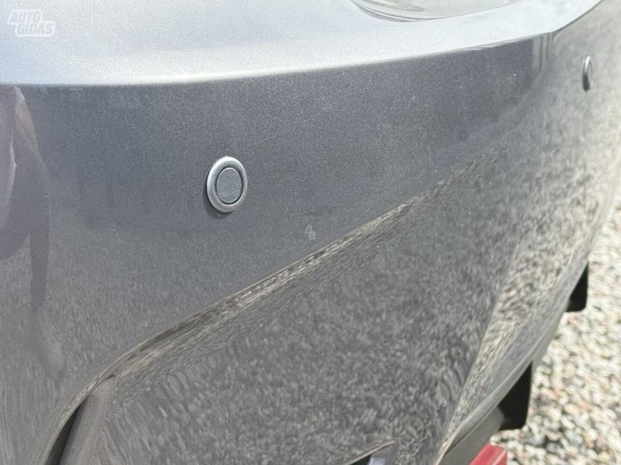 Grey Lexus CT 200h 2015 in Kretinga, with an engine capacity of 1.80 L and mileage of 108 thousand km for 12499 €, photo 14 on AUTOMOTO.COM.LV