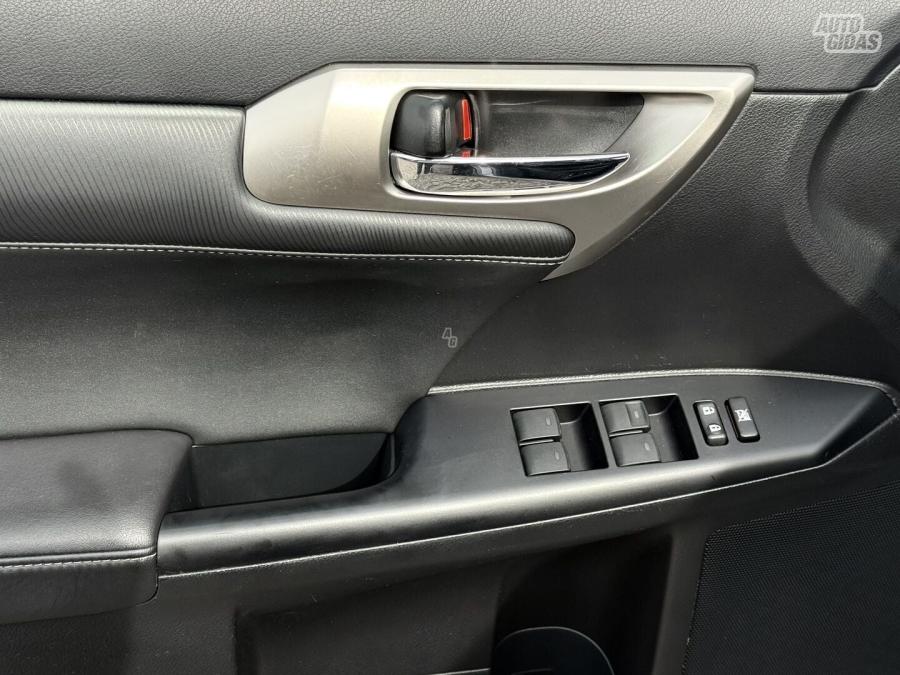 Grey Lexus CT 200h 2015 in Kretinga, with an engine capacity of 1.80 L and mileage of 108 thousand km for 12499 €, photo 16 on AUTOMOTO.COM.LV