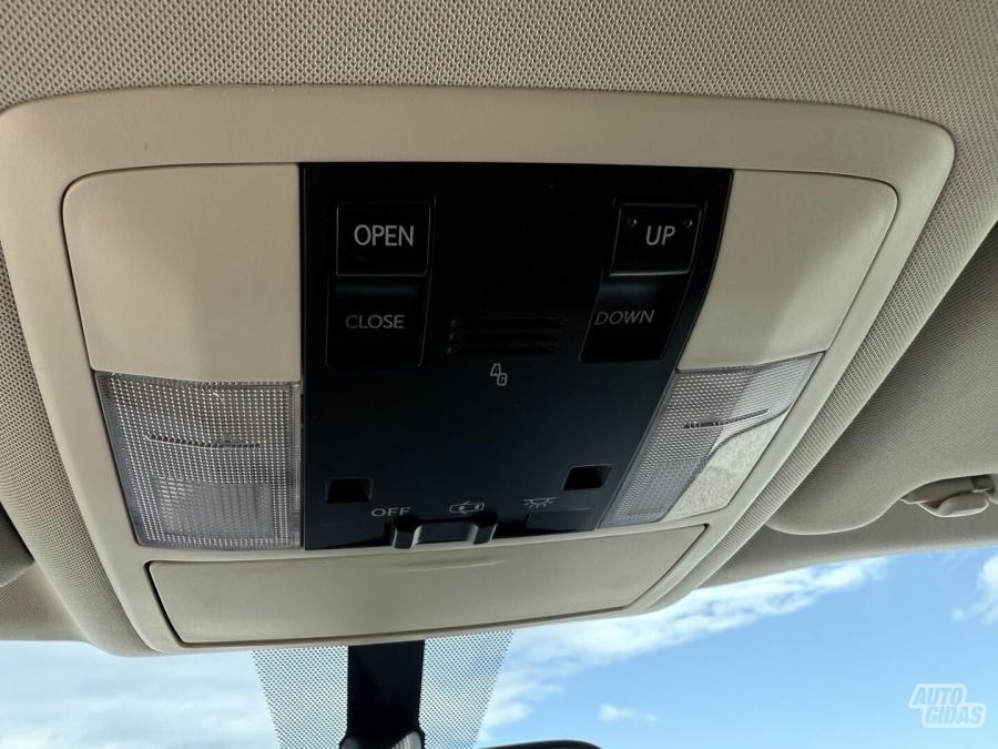 Grey Lexus CT 200h 2015 in Kretinga, with an engine capacity of 1.80 L and mileage of 108 thousand km for 12499 €, photo 25 on AUTOMOTO.COM.LV