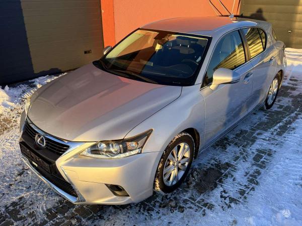 Pelēks Lexus CT 200h 2016 Panevēža, ar dzinēja tilpumu 1.80 L un nobraukumu 96 tūkst. km par 12400 €, foto 10 vietnē AUTOMOTO.COM.LV