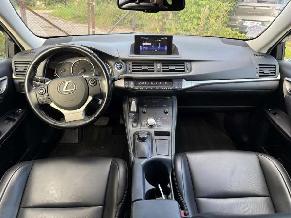 Pelēks Lexus CT 200h 2016 Viļņa, ar dzinēja tilpumu 1.80 L un nobraukumu 272 tūkst. km par 10600 €, foto 7 vietnē AUTOMOTO.COM.LV
