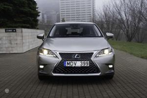 Pelēks Lexus CT 200h 2018 Viļņa, ar dzinēja tilpumu 1.80 L un nobraukumu 62 tūkst. km par 15300 €, foto 2 vietnē AUTOMOTO.COM.LV