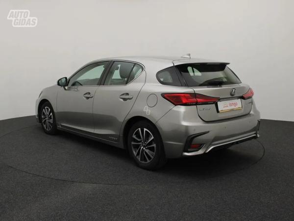 Grey Lexus CT 200h 2018 in Vilnius, with an engine capacity of 1.80 L and mileage of 207 thousand km for 14999 €, photo 7 on AUTOMOTO.COM.LV
