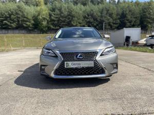 Grey Lexus CT 200h 2018 in Vilnius, with an engine capacity of 1.80 L and mileage of 66 thousand km for 16900 €, photo 4 on AUTOMOTO.COM.LV