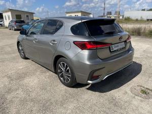 Grey Lexus CT 200h 2018 in Vilnius, with an engine capacity of 1.80 L and mileage of 66 thousand km for 16900 €, photo 8 on AUTOMOTO.COM.LV