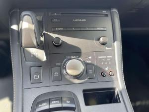 Grey Lexus CT 200h 2018 in Vilnius, with an engine capacity of 1.80 L and mileage of 66 thousand km for 16900 €, photo 13 on AUTOMOTO.COM.LV