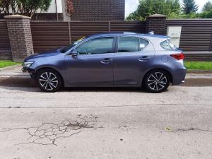 Pelēks Lexus CT 200h 2018 Kauņa, ar dzinēja tilpumu 1.80 L un nobraukumu 100 tūkst. km par 8300 €, foto 8 vietnē AUTOMOTO.COM.LV
