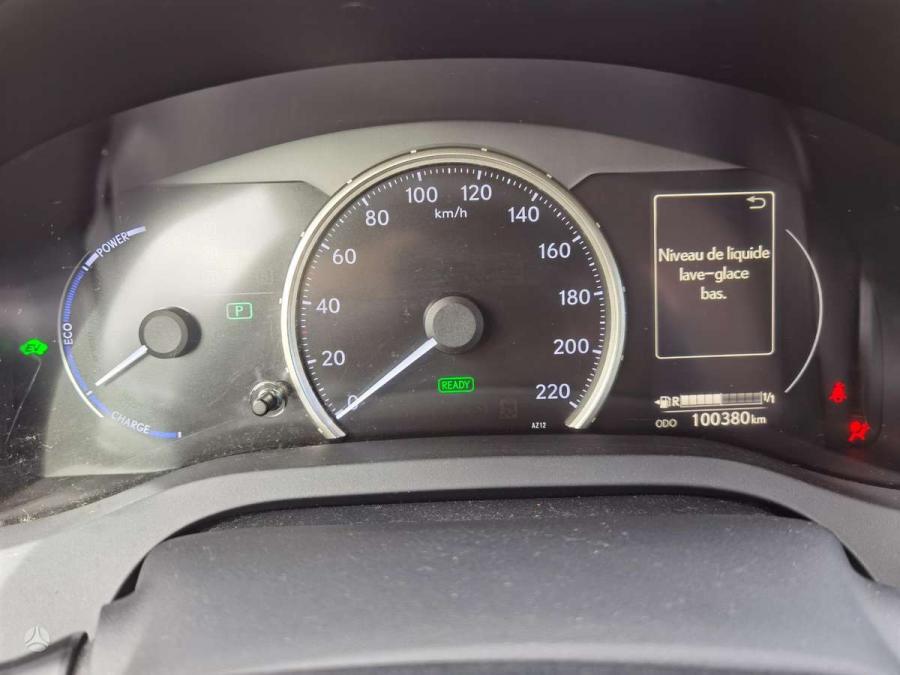 Pelēks Lexus CT 200h 2018 Kauņa, ar dzinēja tilpumu 1.80 L un nobraukumu 100 tūkst. km par 8300 €, foto 16 vietnē AUTOMOTO.COM.LV