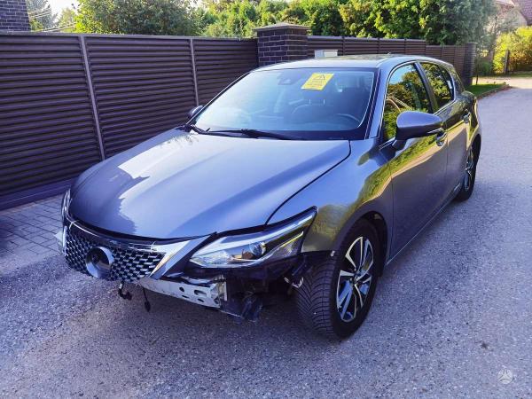Pelēks Lexus CT 200h 2018 Kauņa, ar dzinēja tilpumu 1.80 L un nobraukumu 100 tūkst. km par 7900 €, foto 3 vietnē AUTOMOTO.COM.LV