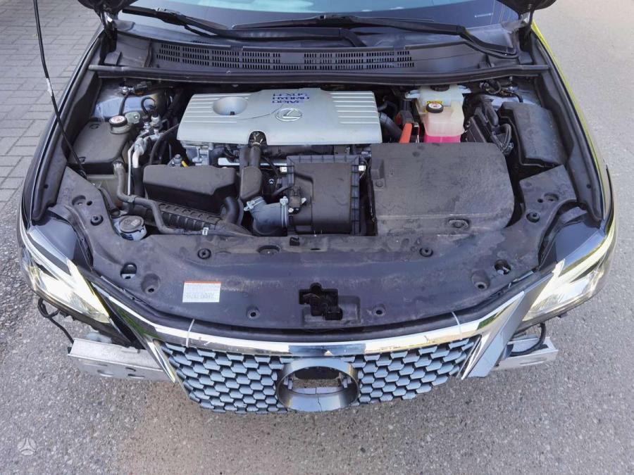 Grey Lexus CT 200h 2018 in Kaunas, with an engine capacity of 1.80 L and mileage of 100 thousand km for 7900 €, photo 22 on AUTOMOTO.COM.LV