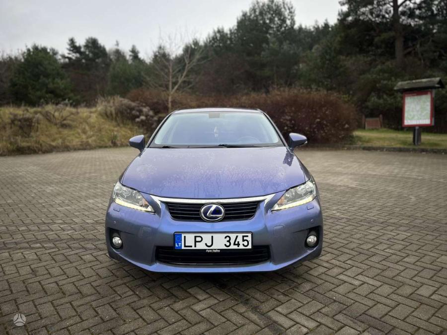 Lexus CT 200h 2011 Viļņa, ar dzinēja tilpumu 1.80 L un nobraukumu 329 tūkst. km par 10000 €, foto 2 vietnē AUTOMOTO.COM.LV