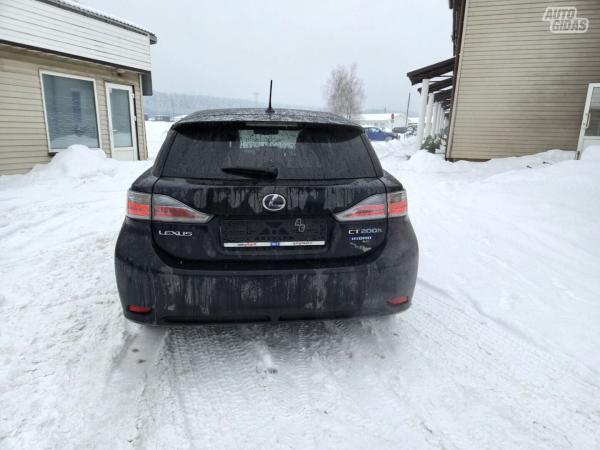 Lexus CT 200h 2011 in Vilnius, with an engine capacity of 1.80 L and mileage of 218 thousand km for 8500 €, photo 5 on AUTOMOTO.COM.LV