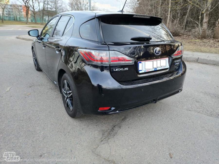 Lexus CT 200h 2011 in Vilnius, with an engine capacity of 1.80 L and mileage of 218 thousand km for 8500 €, photo 7 on AUTOMOTO.COM.LV