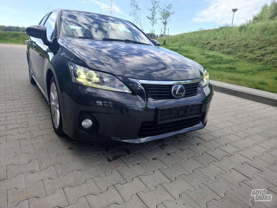 Lexus CT 200h 2011 Viļņa, ar dzinēja tilpumu 1.80 L un nobraukumu 212 tūkst. km par 8800 €, foto 11 vietnē AUTOMOTO.COM.LV