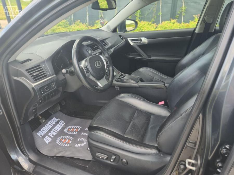 Lexus CT 200h 2011 Viļņa, ar dzinēja tilpumu 1.80 L un nobraukumu 212 tūkst. km par 8800 €, foto 14 vietnē AUTOMOTO.COM.LV