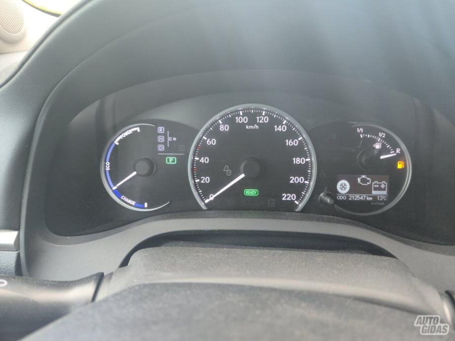 Lexus CT 200h 2011 Viļņa, ar dzinēja tilpumu 1.80 L un nobraukumu 212 tūkst. km par 8800 €, foto 23 vietnē AUTOMOTO.COM.LV
