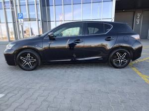 Лексус CT 200h 2011 в Вильнюс, объемом двигателя 1.80 л и пробегом 218 тыс. км за 8800 €, фото 6 на AUTOMOTO.COM.LV