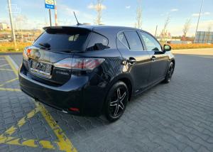 Лексус CT 200h 2011 в Вильнюс, объемом двигателя 1.80 л и пробегом 218 тыс. км за 8800 €, фото 9 на AUTOMOTO.COM.LV