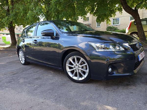 Lexus CT 200h 2011 Viļņa, ar dzinēja tilpumu 1.80 L un nobraukumu 100 tūkst. km par 8500 €, foto 2 vietnē AUTOMOTO.COM.LV