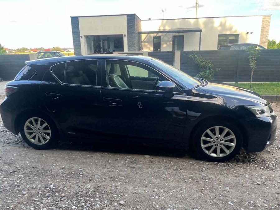Lexus CT 200h 2011 Gargždai, ar dzinēja tilpumu 1.80 L un nobraukumu 174 tūkst. km par 7500 €, foto 14 vietnē AUTOMOTO.COM.LV