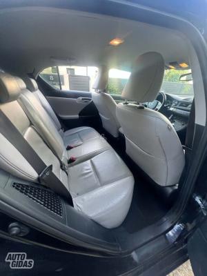Lexus CT 200h 2011 Gargždai, ar dzinēja tilpumu 1.80 L un nobraukumu 174 tūkst. km par 7500 €, foto 21 vietnē AUTOMOTO.COM.LV