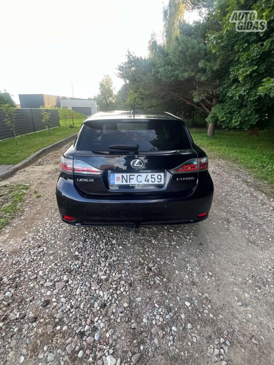 Lexus CT 200h 2011 Gargždai, ar dzinēja tilpumu 1.80 L un nobraukumu 174 tūkst. km par 7500 €, foto 6 vietnē AUTOMOTO.COM.LV
