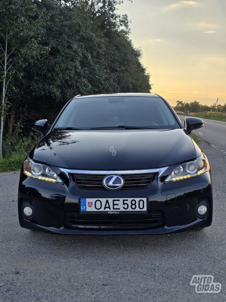 Lexus CT 200h 2011 Viļņa, ar dzinēja tilpumu 1.80 L un nobraukumu 210 tūkst. km par 9300 €, foto 4 vietnē AUTOMOTO.COM.LV