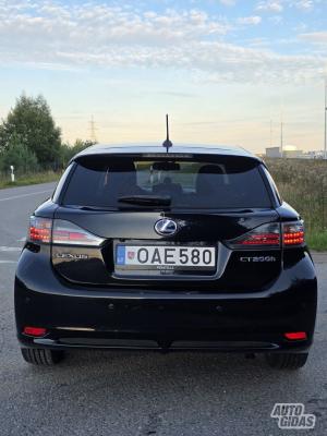 Lexus CT 200h 2011 Viļņa, ar dzinēja tilpumu 1.80 L un nobraukumu 210 tūkst. km par 9300 €, foto 8 vietnē AUTOMOTO.COM.LV