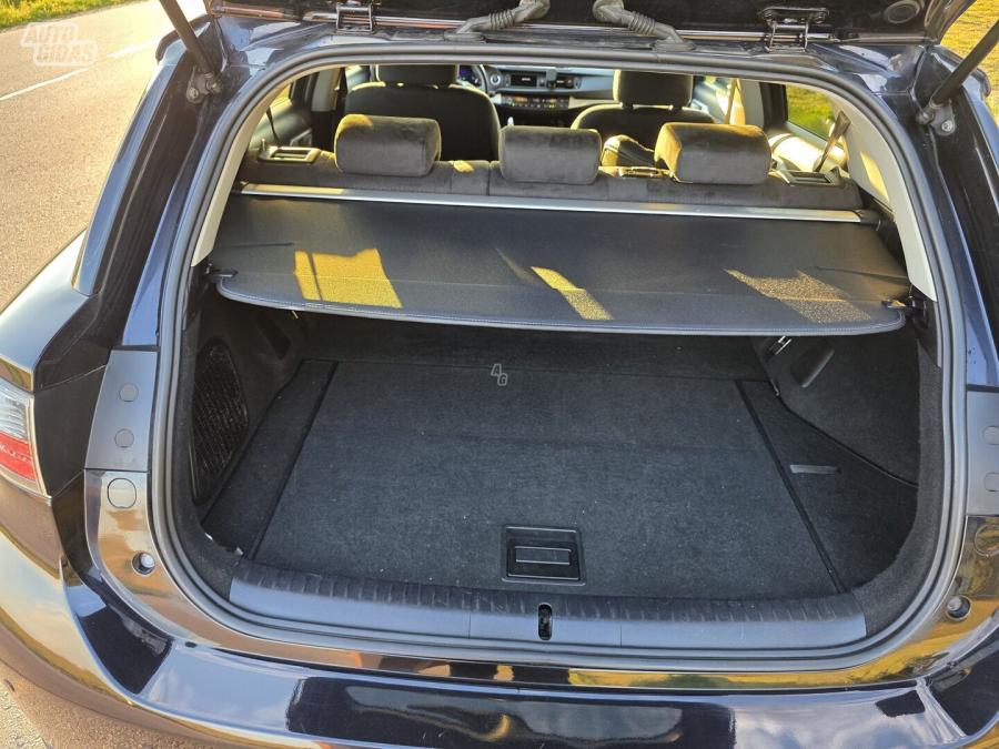 Lexus CT 200h 2011 Viļņa, ar dzinēja tilpumu 1.80 L un nobraukumu 210 tūkst. km par 9300 €, foto 13 vietnē AUTOMOTO.COM.LV