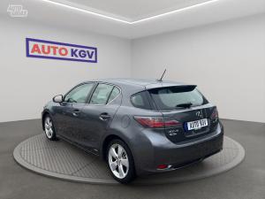 Lexus CT 200h 2012 in Kaunas, with an engine capacity of 1.80 L and mileage of 228 thousand km for 7800 €, photo 3 on AUTOMOTO.COM.LV