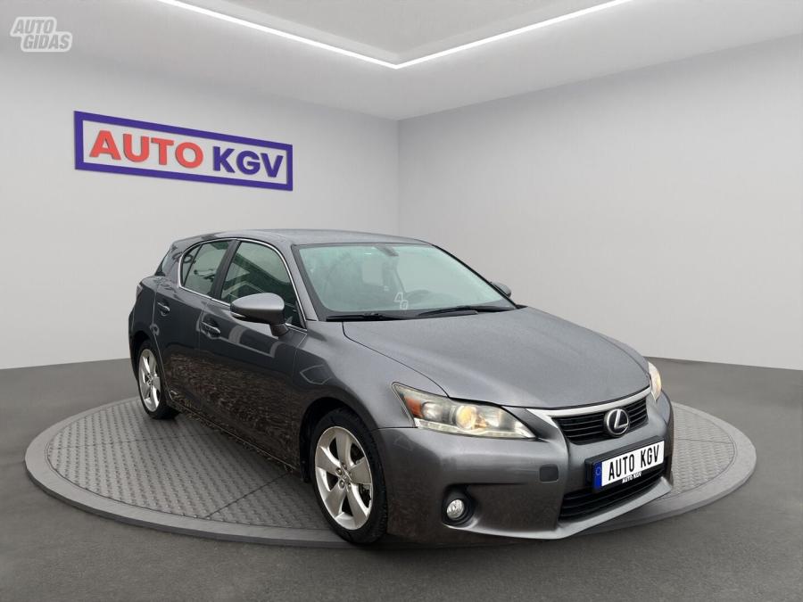 Lexus CT 200h 2012 in Kaunas, with an engine capacity of 1.80 L and mileage of 228 thousand km for 7800 €, photo 7 on AUTOMOTO.COM.LV