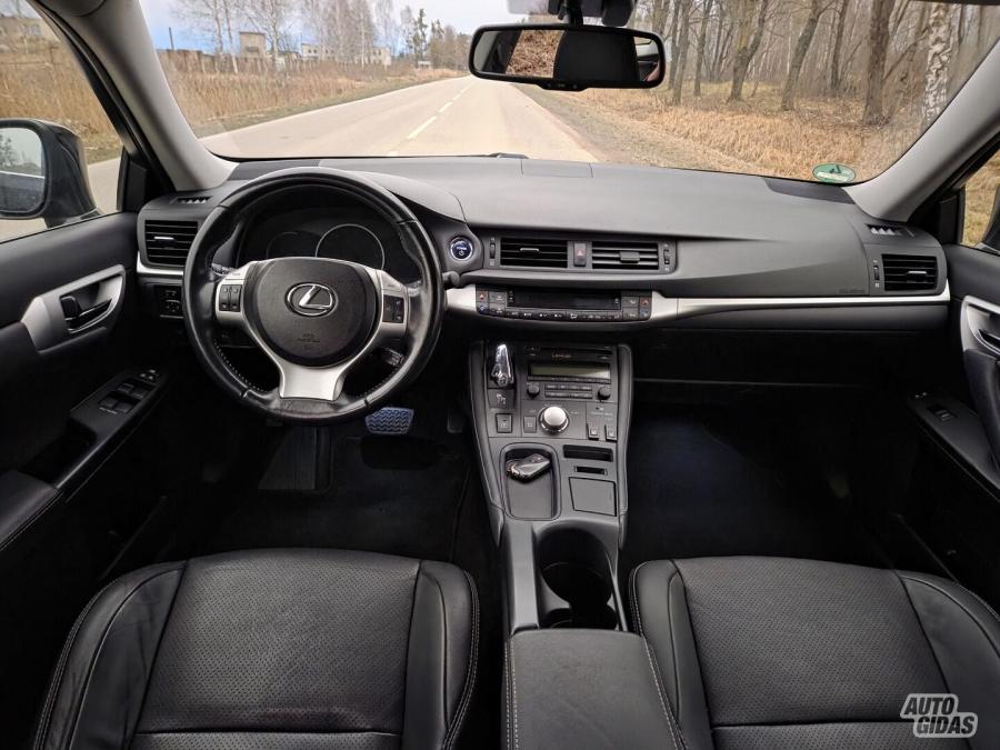 Lexus CT 200h 2012 Kauņa, ar dzinēja tilpumu 1.80 L un nobraukumu 255 tūkst. km par 7989 €, foto 15 vietnē AUTOMOTO.COM.LV